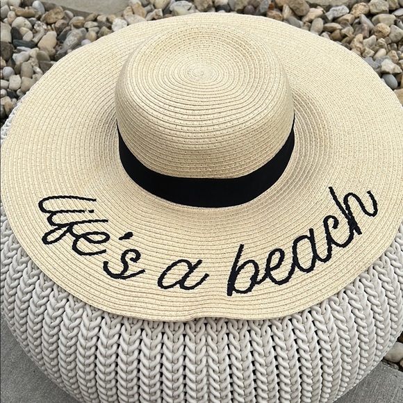 Serra | Accessories | Nwot Floppy Hat | Poshmark